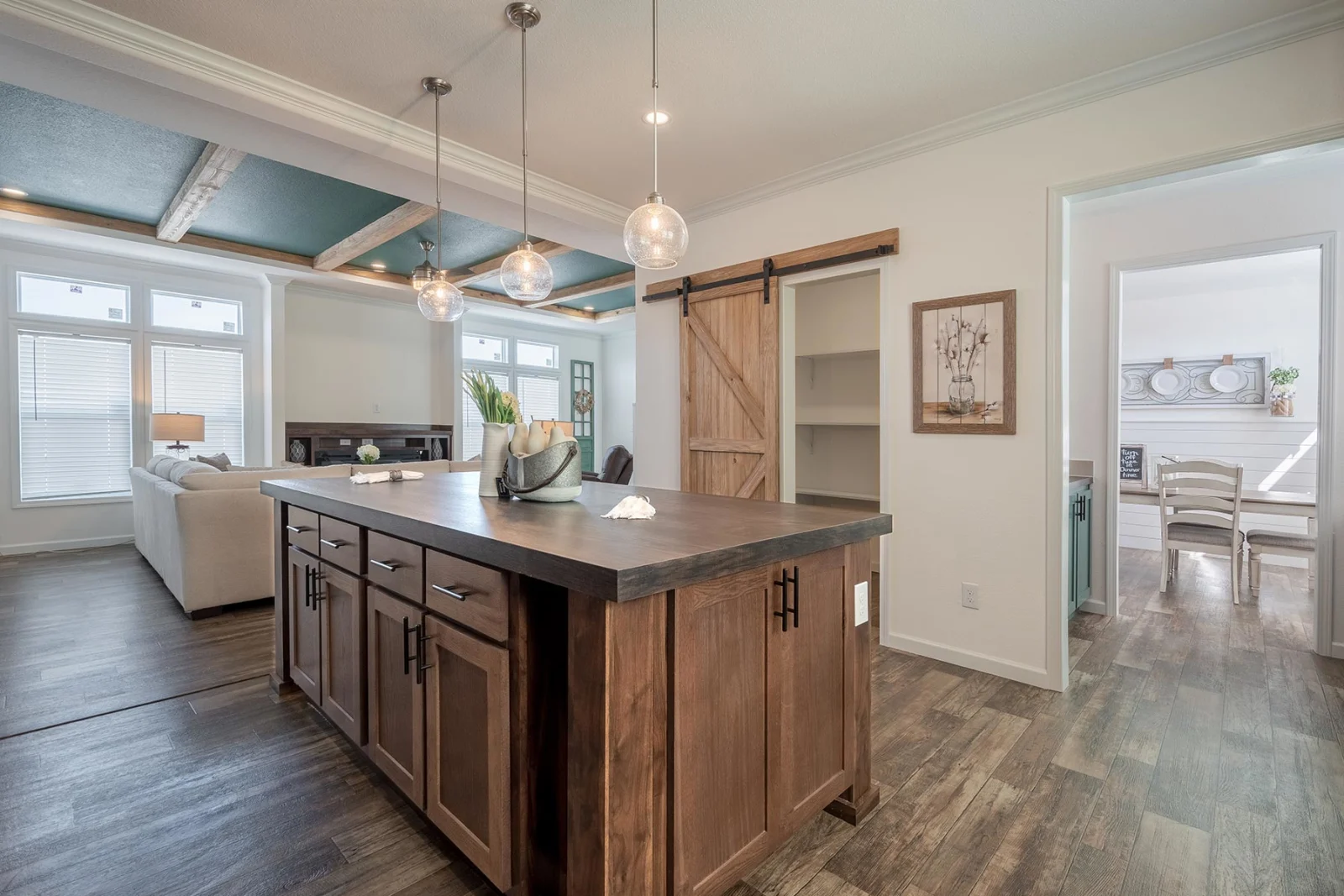 Innovation 3276N, 4/2, 2432 Sq. Ft | Texas Mobile Homes