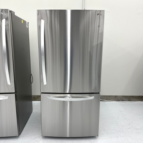 LG LRDCS2603S 26 cu.ft. Bottom Freezer Refrigerator | Appliances 4 Less