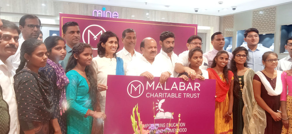 Malabar Gold gives scholarships to 217 girl students on the occasion of ...