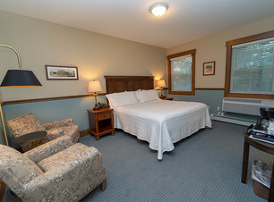 Rangeley Historic Inn & Suites | Maine Lodging