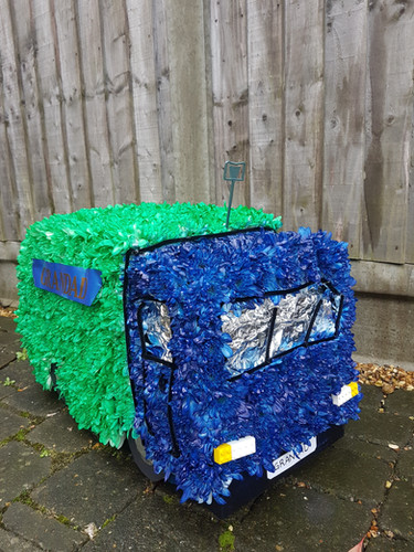 Dustbin lorry tribute | Four seasons epping