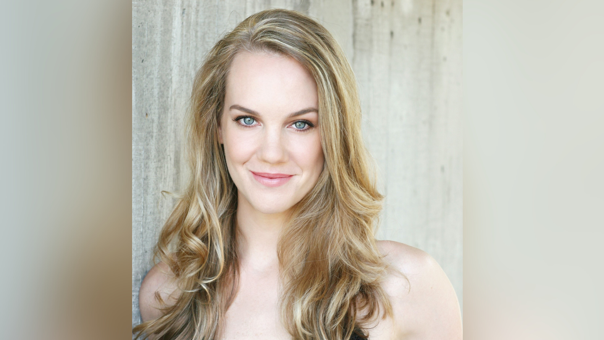 UIA Talent Agency | ANALISA LEAMING