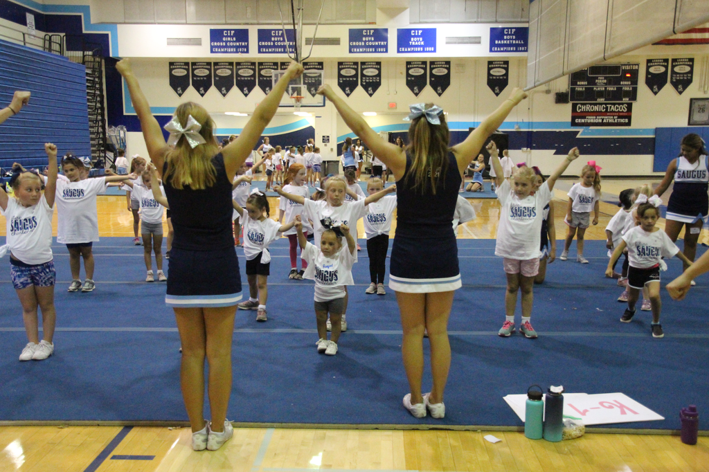 Saugus High Cheer