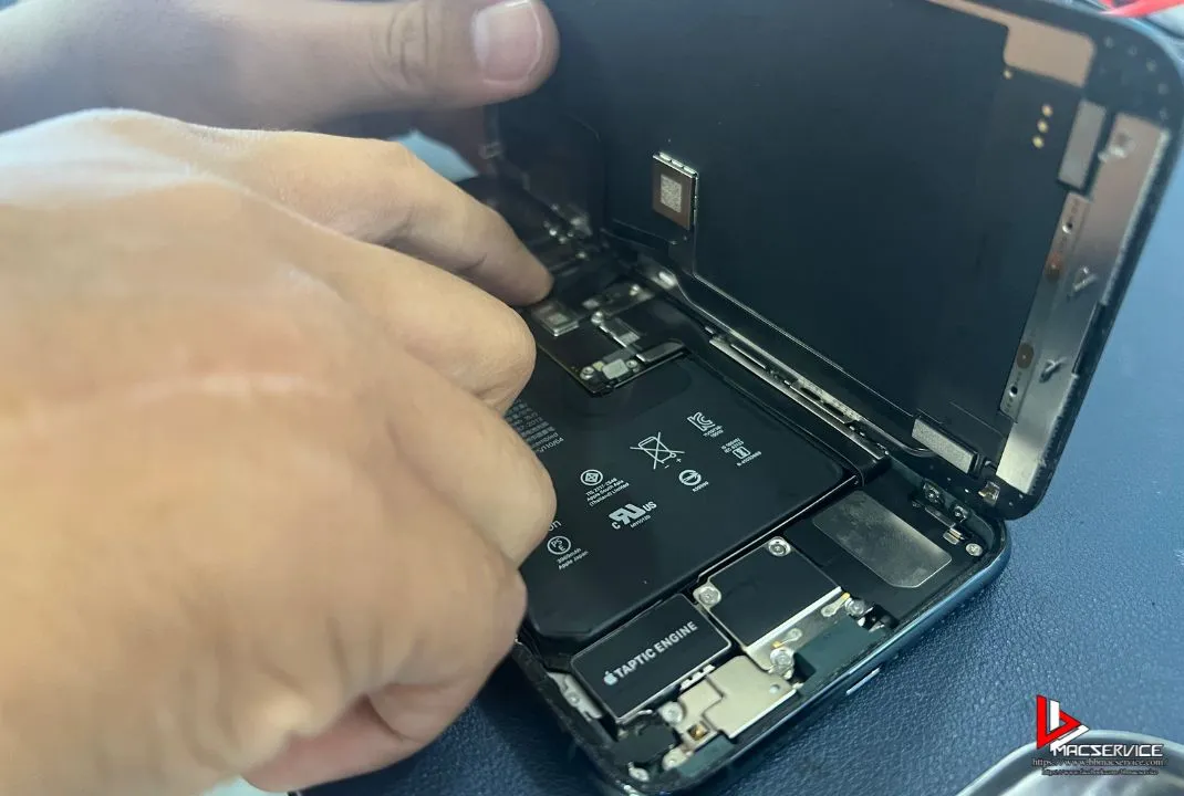 ไอโฟน 11 Pro Max 2019 A2161 A2220 A2218 เปิดไม่ติด ชาร์จไม่เข้า