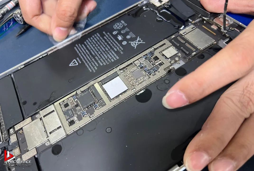 เปลี่ยนแบตเตอรี่ไอแพดโปร 10.5 นิ้ว ปี 2017 A1701 A1709 A1852 ราคาถูก ...