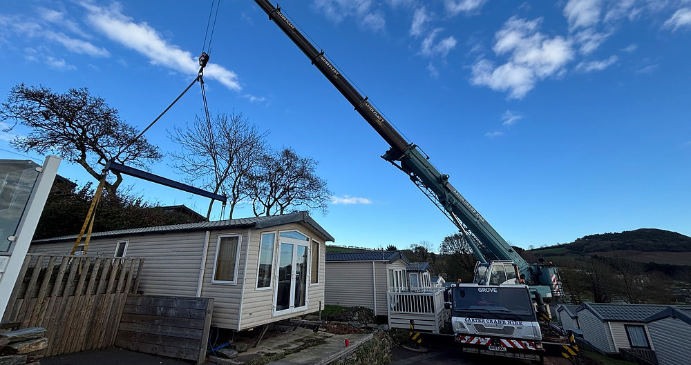 Lifting caravans and mobile homes - case study