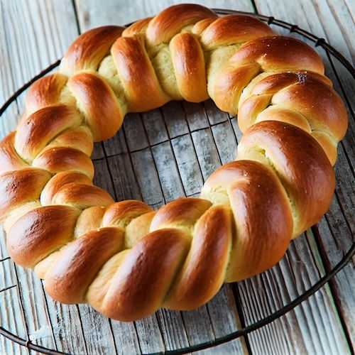 Great British Baking Show ™Seven Strand Plaited Wreath