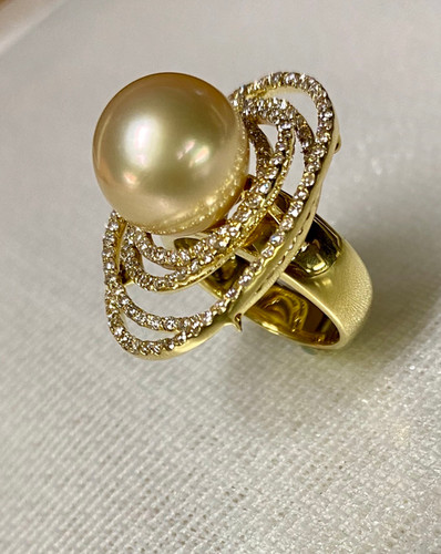 K18 Golden South Sea Pearl Ring | Jewellery Koh