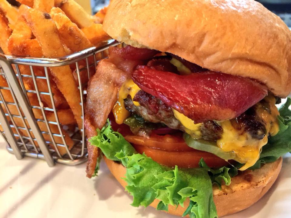 Restaurant | Marysville | Village Taphouse & Grill