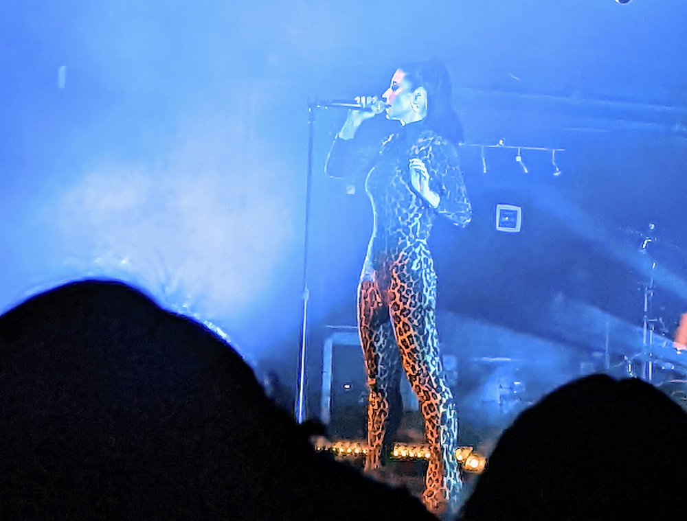 SINGER MARINA DAZZLES LIVE AT TERMINAL 5 , NYC
