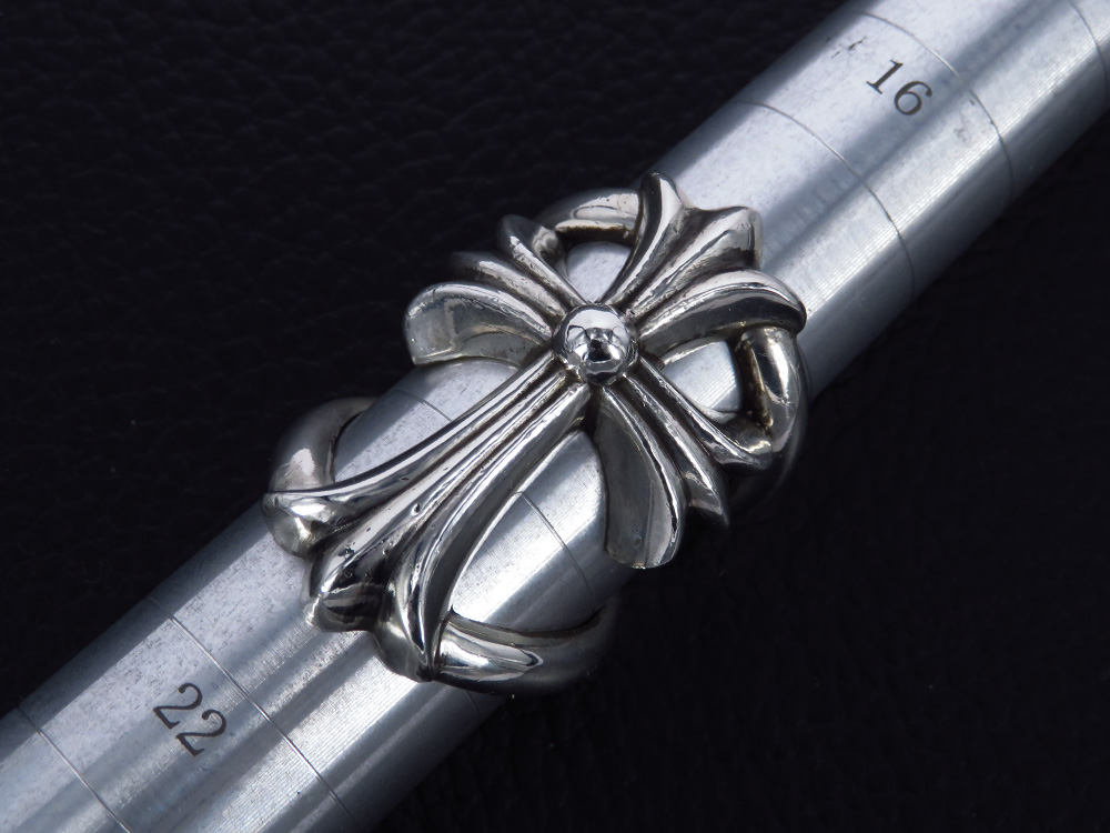 クロムハーツ インフィニティCHクロスリング サイズアップ