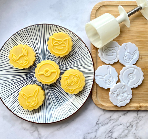 《Pokémon custard mooncake DIY set 》 | Kylix
