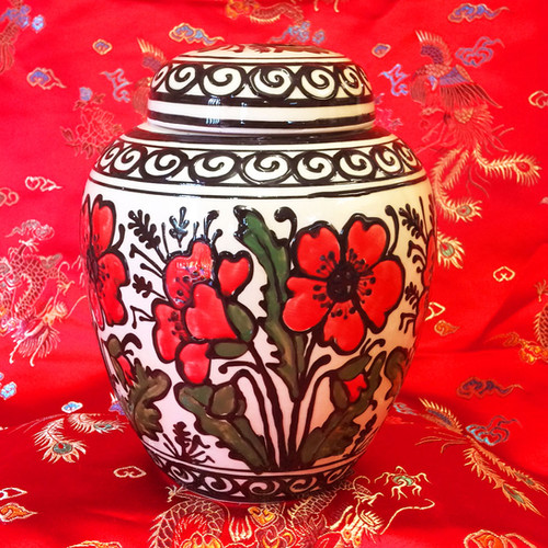 Poppy ginger jar pot | piggerypottery