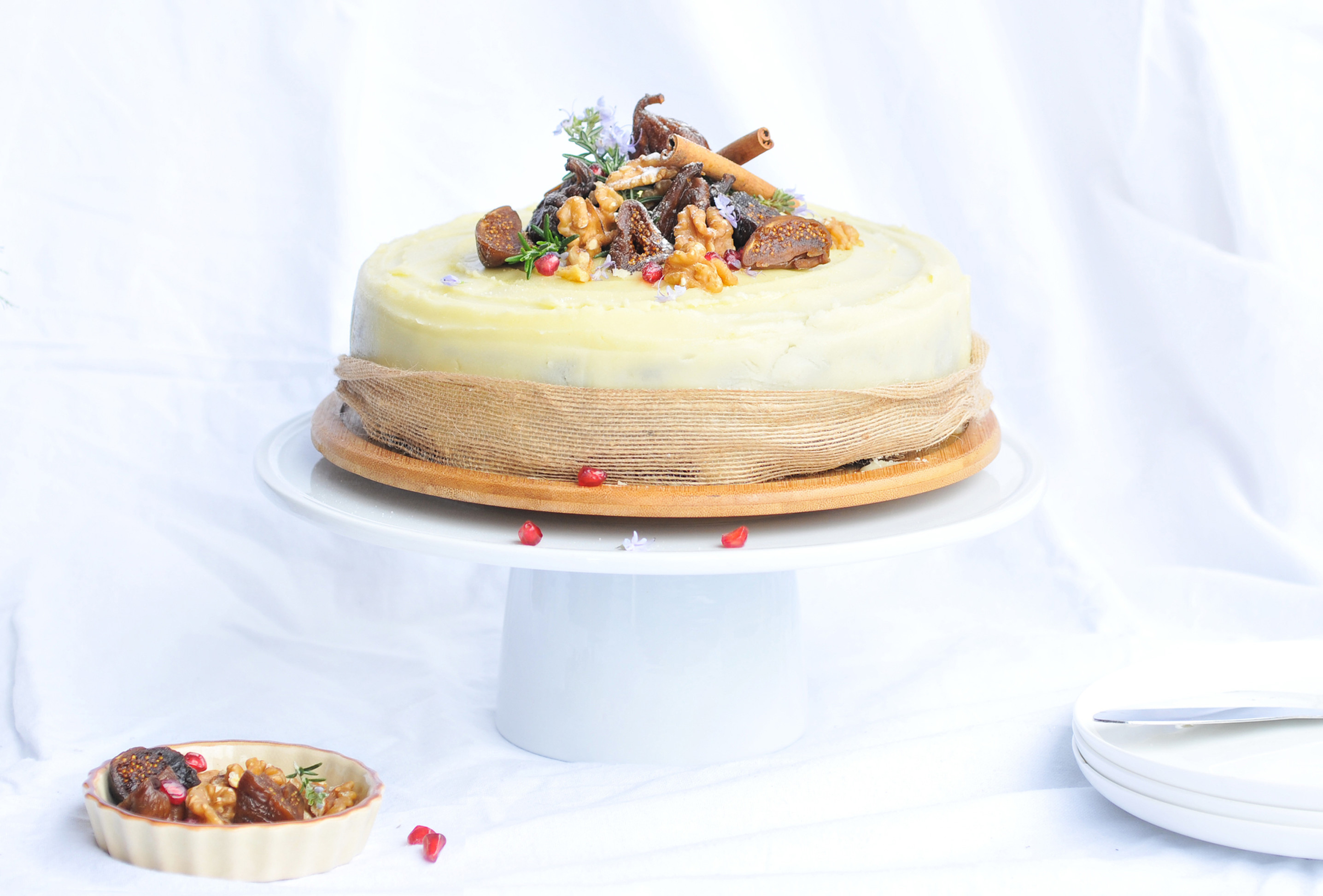 Sticky Christmas Cake | Tasti