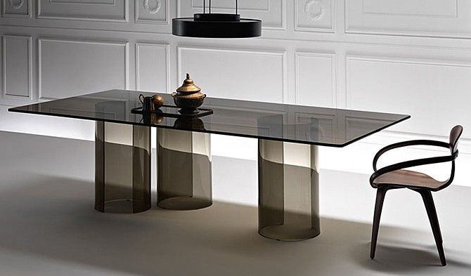 Polycarbonate table top for indoors and outside