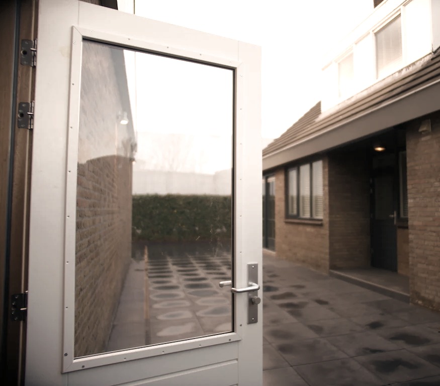 How to replace glass windows with polycarbonate sheet?