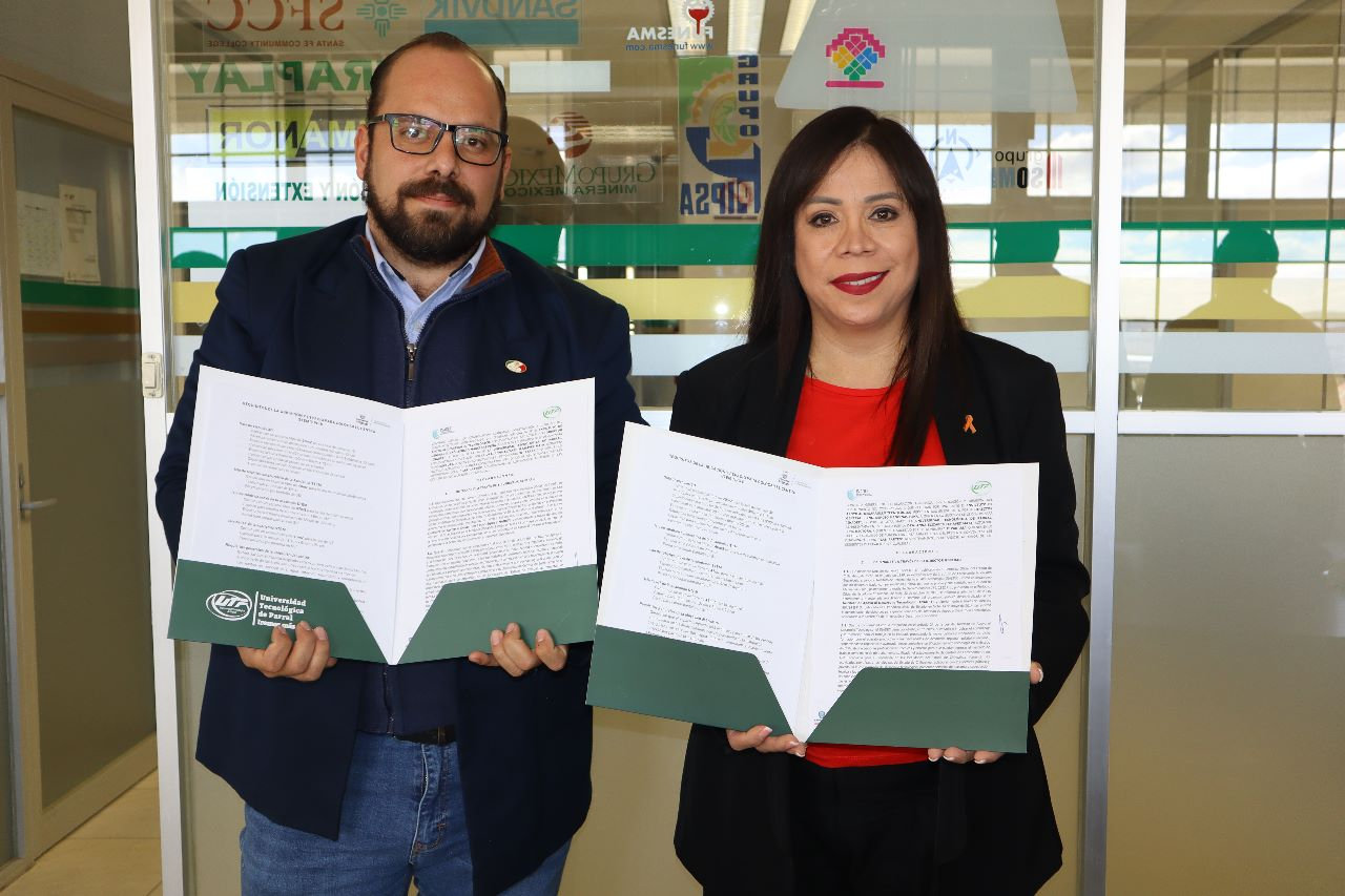Firman alianza de colaboración INADET y UT Parral