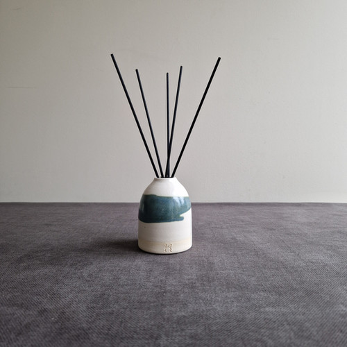 White & Blue Reed Diffuser | Mysite