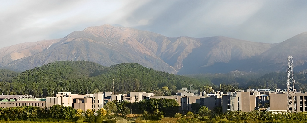 Exploring the Vibrant Surroundings of Agrasen Mansion Boys Hostel near ...