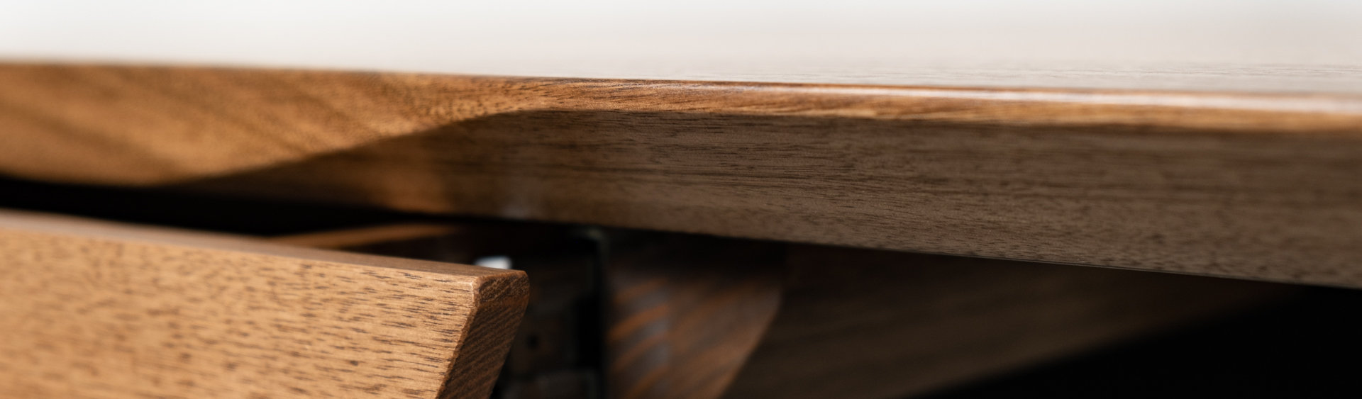 American Oak vs Vic Ash vs Walnut