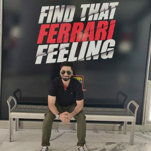 Interview with Paras Khanna, Founder of Dezign2build