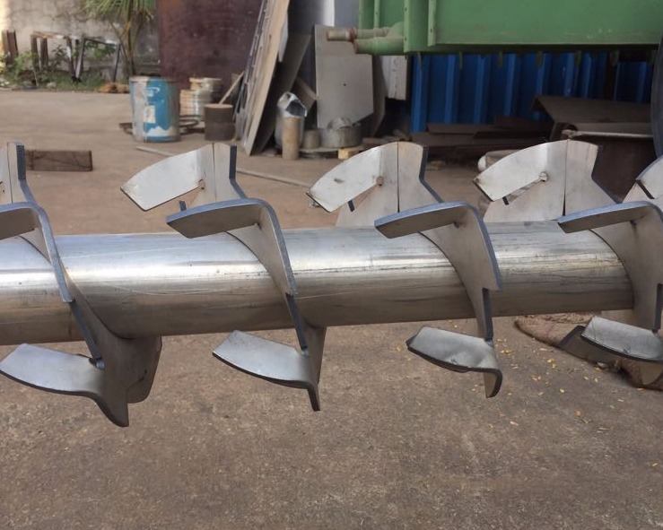Sectional Screw Flight Manufacturer in India - Atlas Engineers