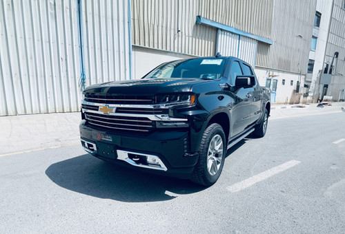 Right-Hand Drive Chevrolet Cheyenne Pick-Up | Global Conversions