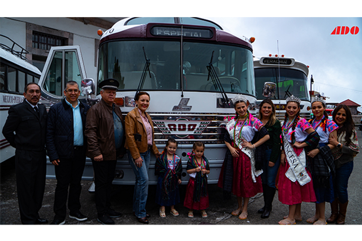 ¡La galería de autobuses clásicos de ADO llega a “La feria Teziutlán 2023”!