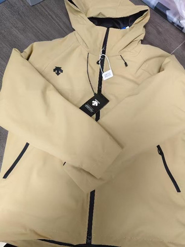 Descente 3-in-1 Jacket Outdoor Keep Dry Water Resistant Lightweight ...