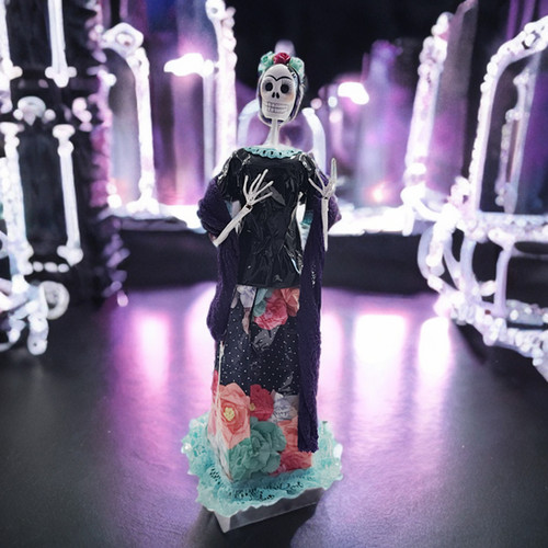Day of the Dead Frida Statue | Coyote Moon