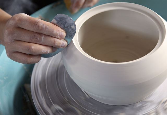 beginners throwing pottery