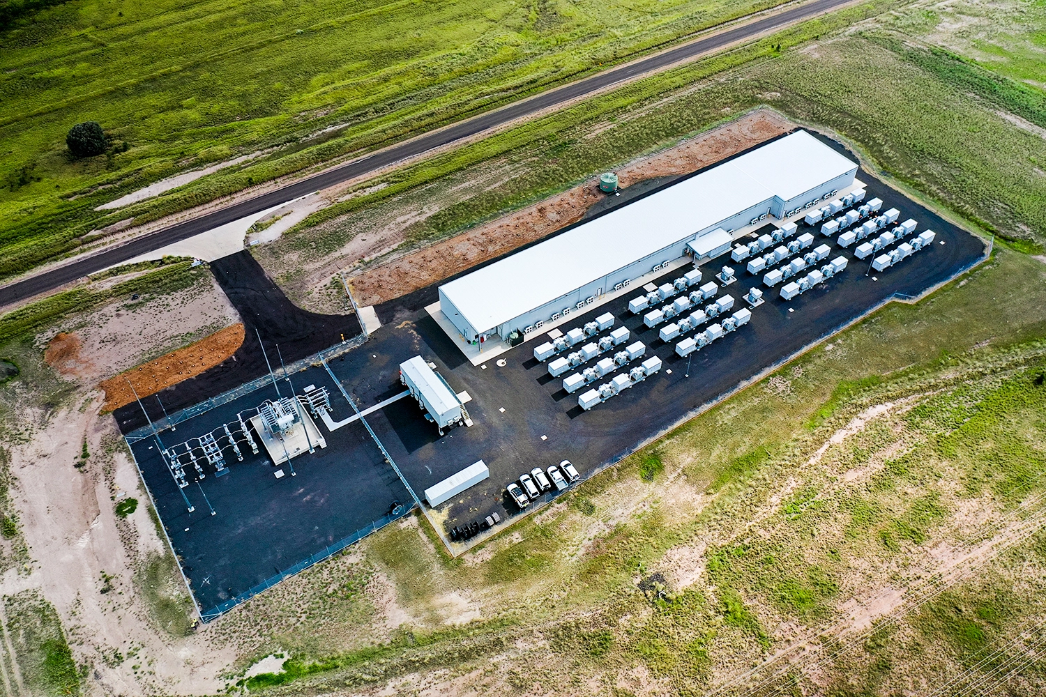 Comparing Lithium-Ion, Thermal, and Hydrogen Energy Storage Technologies