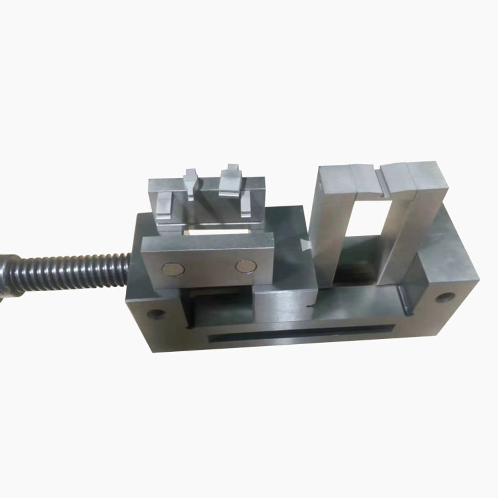 3C918-Welding claw | 3Cube Diesupplies