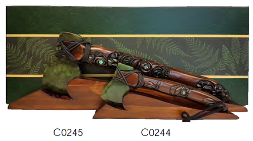Toki Kaka Poto (Maori Pounamu Axe) in MADINZ Presentation Box | MADINZ