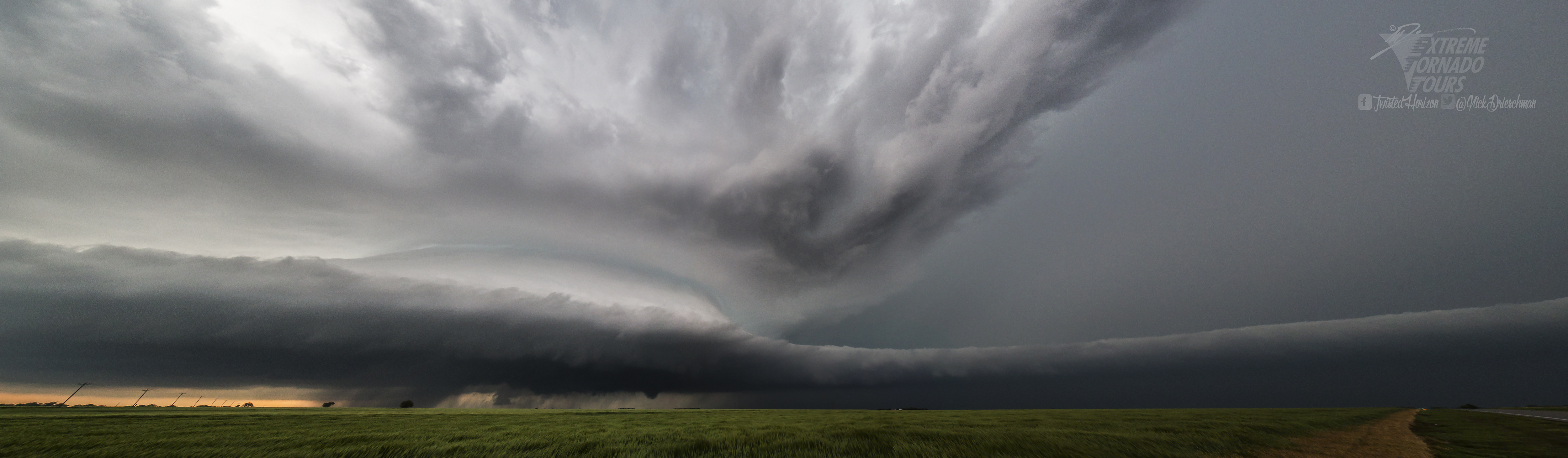 Storm Chasing Tours and Vacations | Extreme Tornado Tours