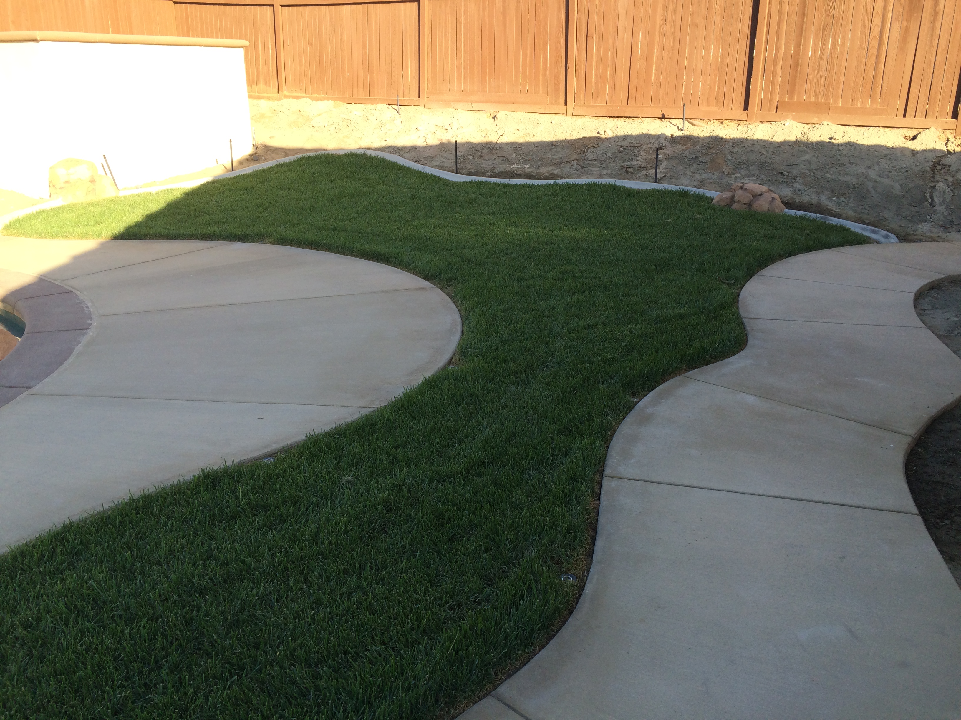 "Concrete Riverside" "Cement Riverside" "Patio Riverside"