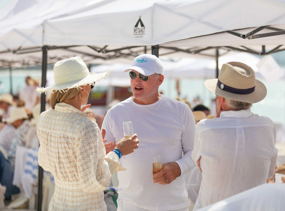 White on Whitehaven Gallery 2021 | Fish D'Vine | Whitsundays