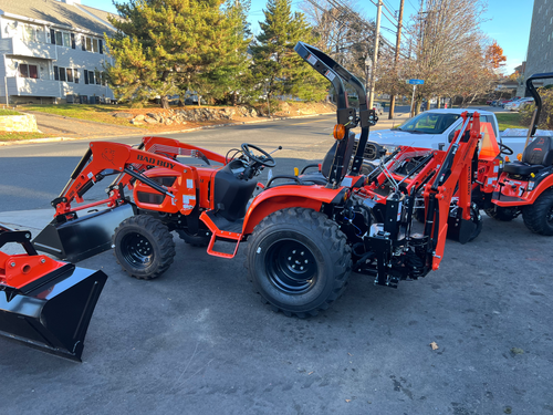 BAD BOY BB3026HILB TRACTOR W/ LOADER & BACKHOE | Merit Hardware Inc.