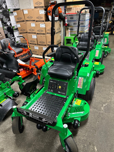 2024 Razor Mowers 42" ztr | Merit Hardware Inc.