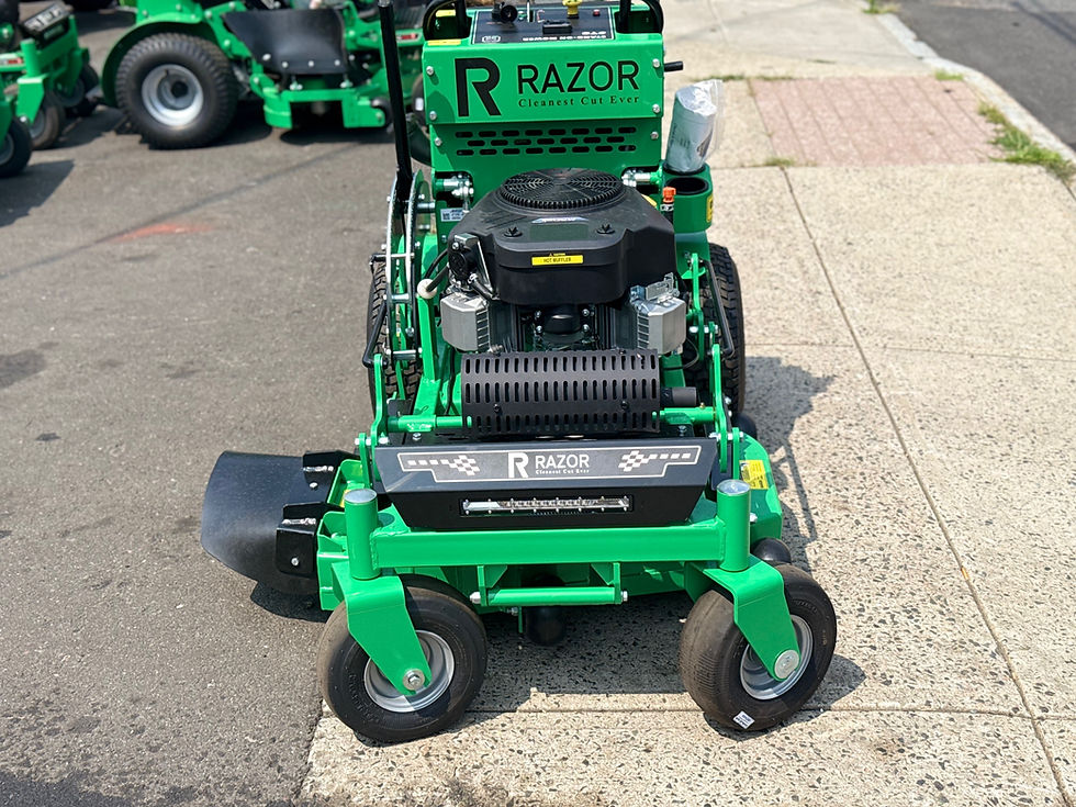 2025 Razor ZTS 32" stander mower | Razor Lawnmowers