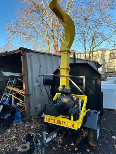 The Yellow Machine 35 hp tow behind leaf loader vac | Merit Hardware Inc.