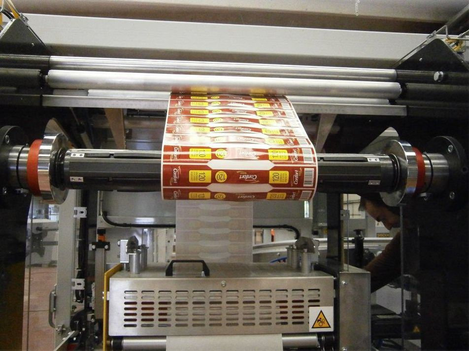 Bundle machine with oversize labeller