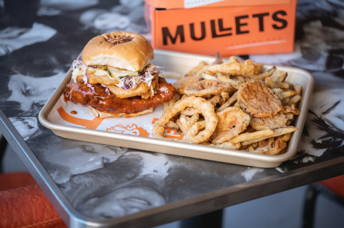 Chicken Licking | MULLETS