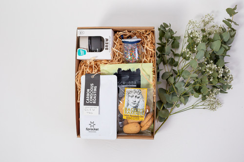 The Varie-Tea Hamper | Harper and Lulu