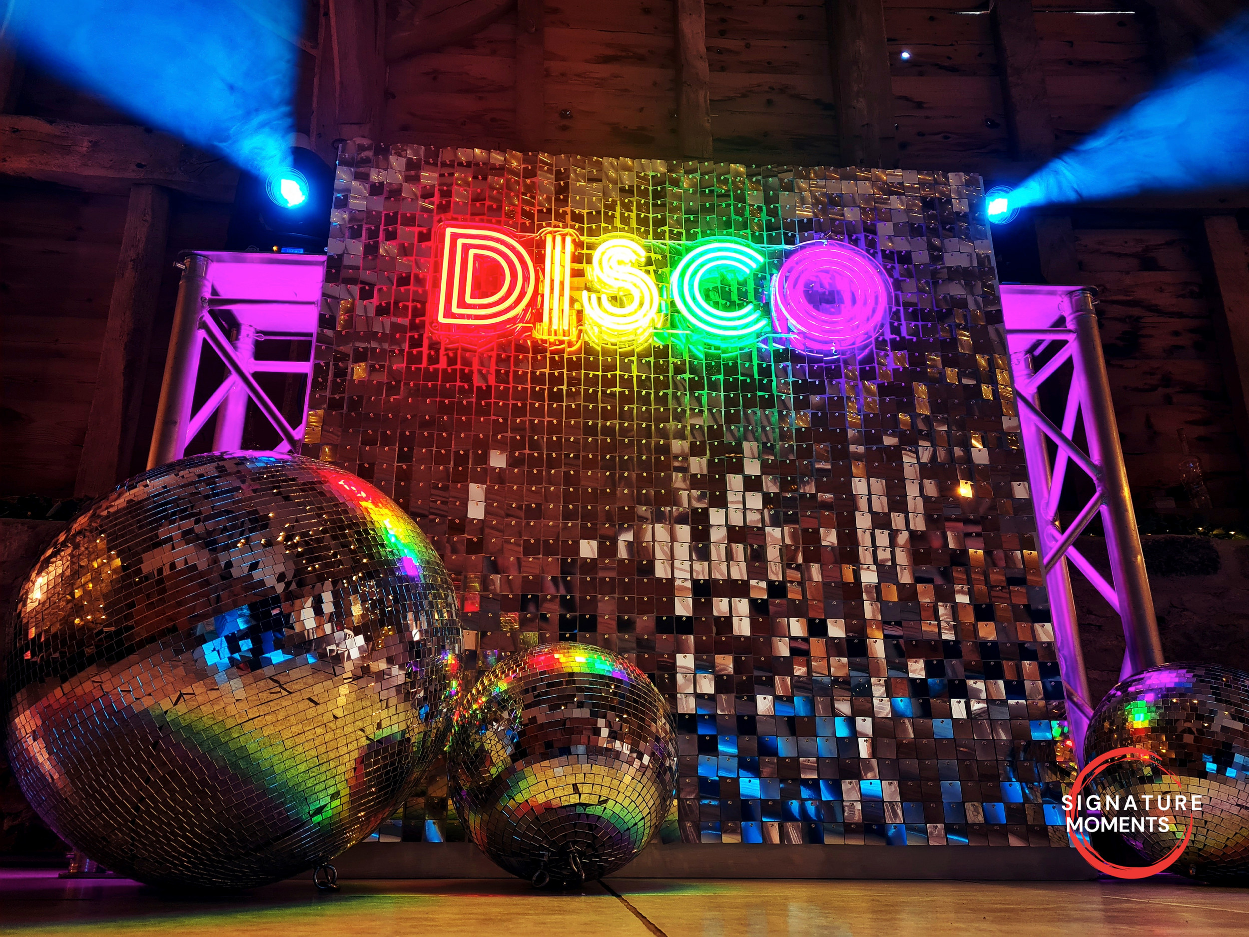 Modern wedding DJ set ups by Signature Moments