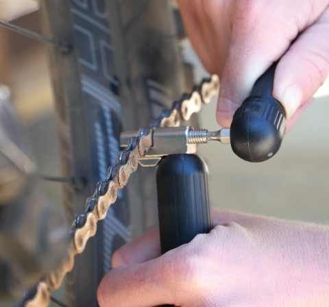 Groove Tool with Chain Breaker | Ryder Innovation