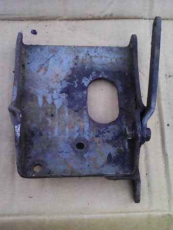 Ferguson dynamo mounting plate | Pocock