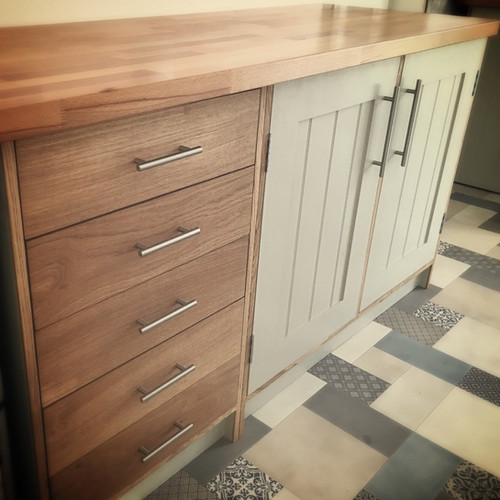 Solid Oak drawer unit. | spalted