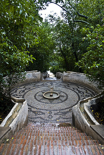 The Ultimate Guide to Granada's Alhambra