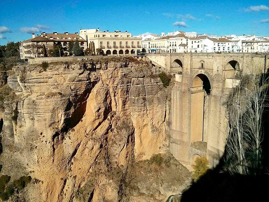 25 Famous Landmarks in Spain, for Your Spanish Bucket List